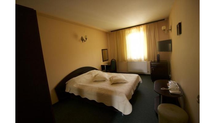 Hotel Paraul Rece din Busteni Romania travos.ro
