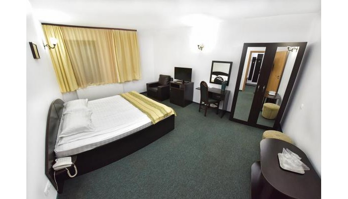 Hotel Paraul Rece din Busteni Romania travos.ro