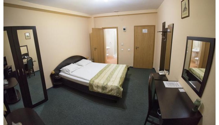 Hotel Paraul Rece din Busteni Romania travos.ro