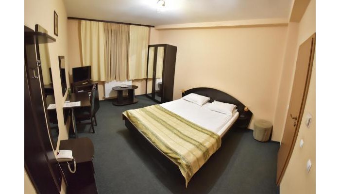 Hotel Paraul Rece din Busteni Romania travos.ro